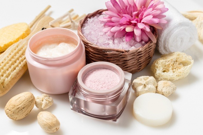 Naturkosmetik für die Haut: Qualität und Eleganz